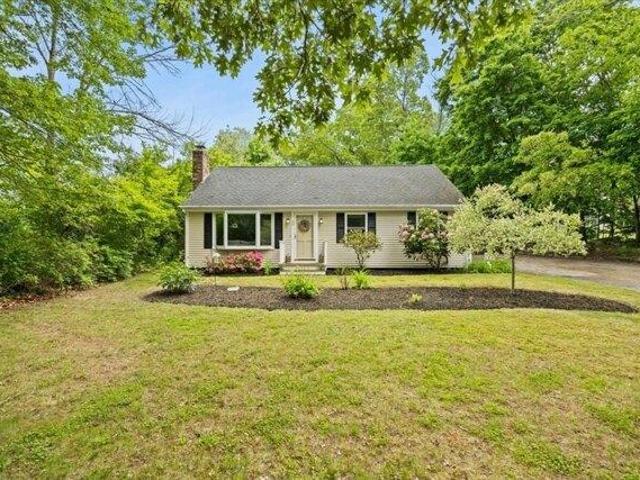 3 bedroom, Taunton MA 02780 103850616