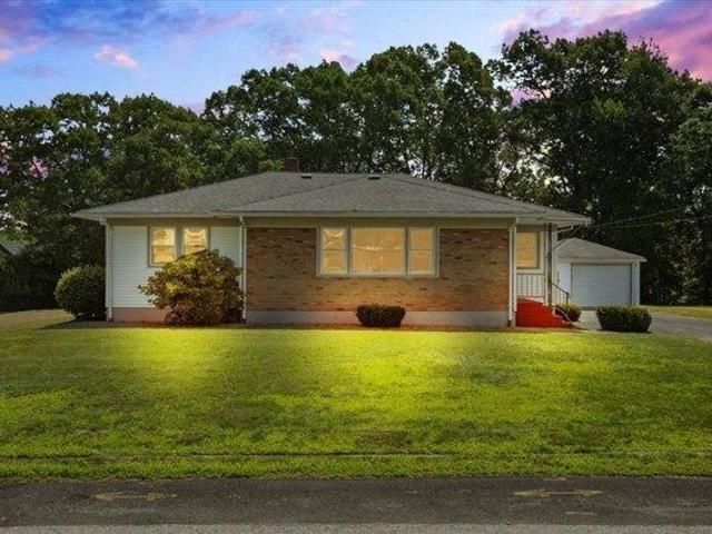 3 bedroom, Taunton MA 02780 104789719