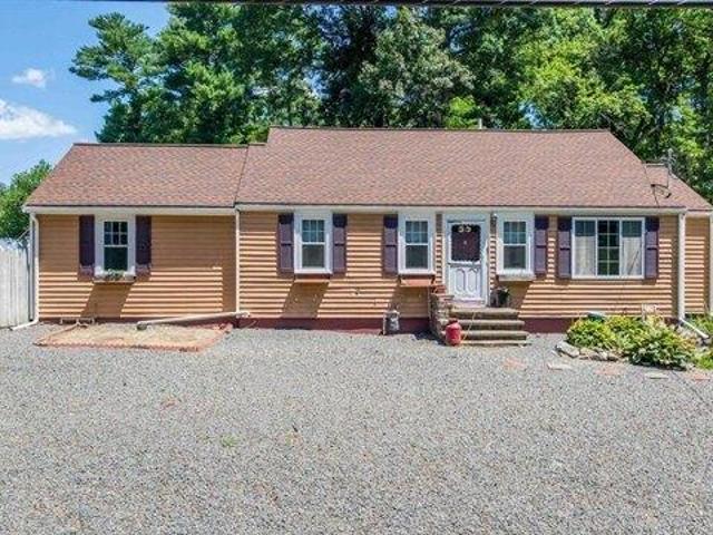 3 bedroom, Taunton MA 02780 104789157
