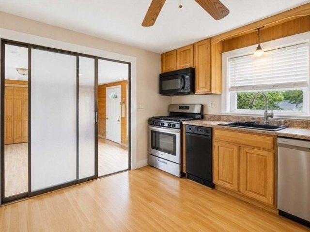 3 bedroom, Taunton MA 02780 104790596