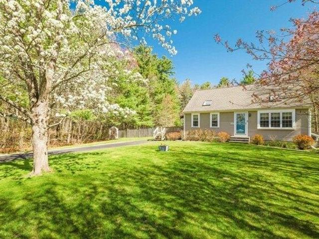 3 bedroom, Taunton MA 02780 LS102211771