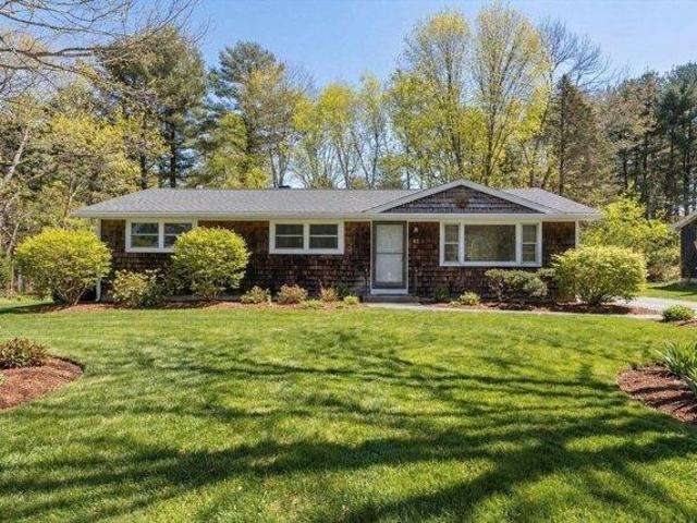 3 bedroom, Taunton MA 02780 LS102475740