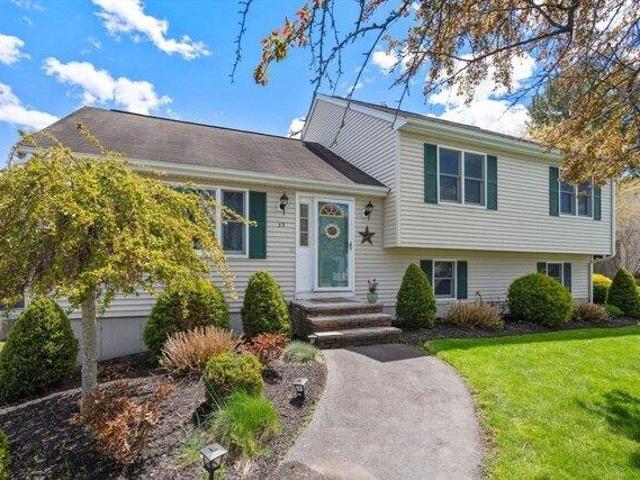 3 bedroom, Taunton MA 02780 LS102669810