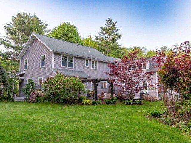 3 bedroom, Tamworth NH 03817 104374874