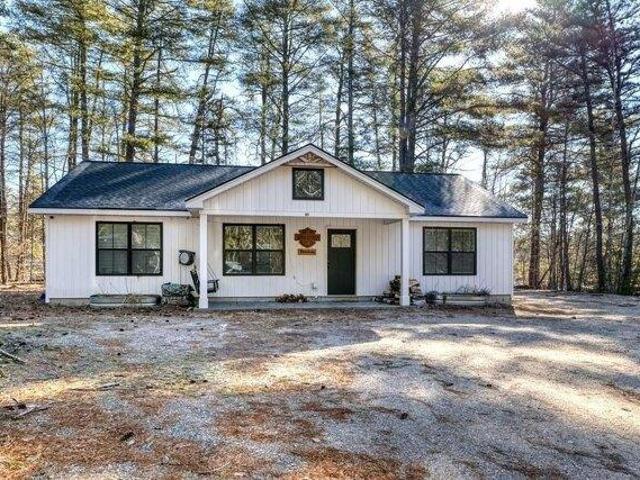 3 bedroom, Tamworth NH 03817 102410609