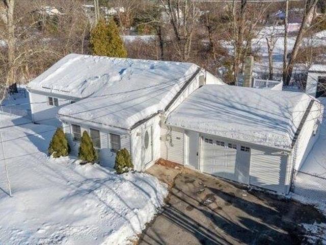 3 bedroom, Tewksbury MA 01876 102709444