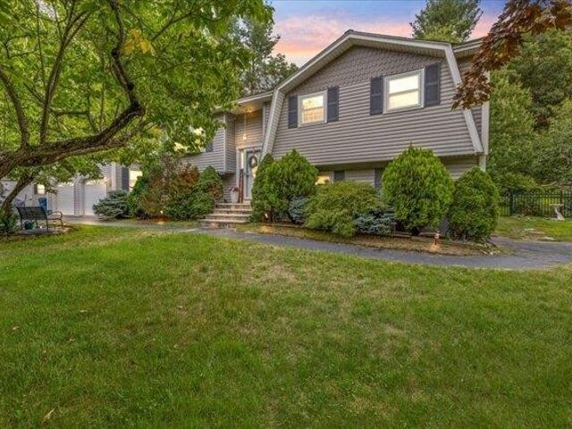 3 bedroom, Tewksbury MA 01876 105117157