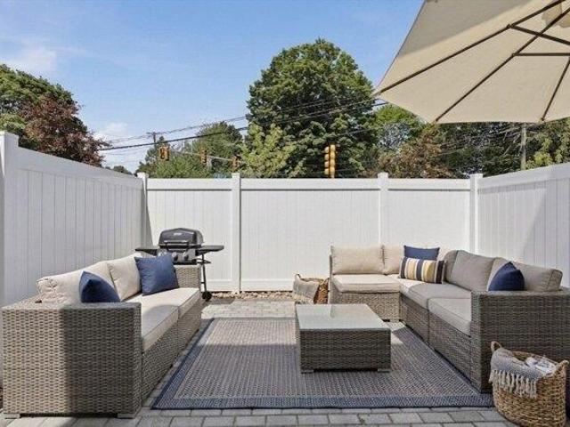 3 bedroom, Tewksbury MA 01876 105207750