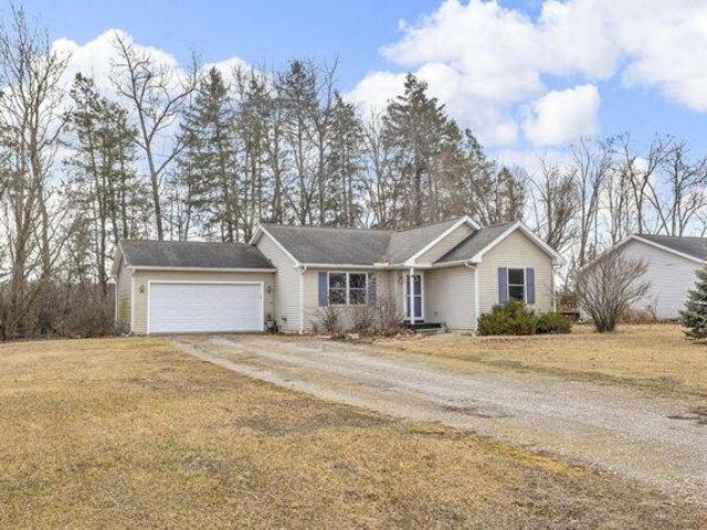 3 bedroom, Tecumseh MI 49286 88430901