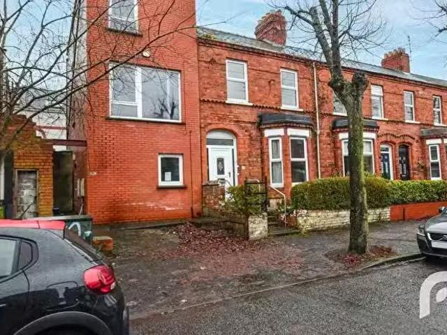 3 Bedroom Terrace House For Sale In Glantane Drive, Belfast, B.