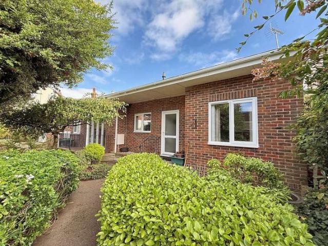 3 Bedroom Terraced Bungalow