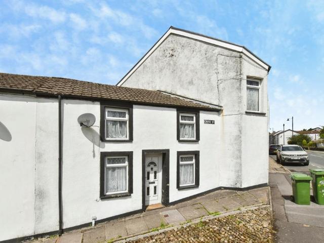 3 bedroom terraced bungalow for sale