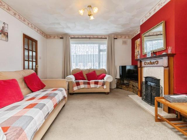 3 bedroom terraced bungalow for sale