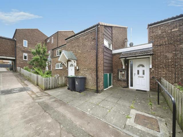 3 bedroom terraced bungalow for sale
