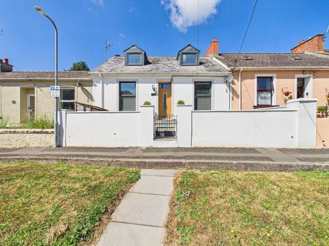 3 bedroom terraced bungalow for sale