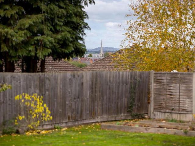 3 bedroom terraced bungalow for sale in Worcester walking distance to city centre, WR5