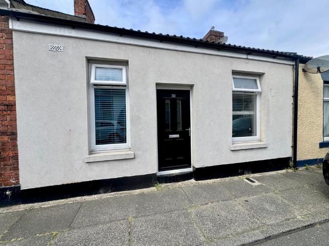 3 bedroom terraced bungalow to rent