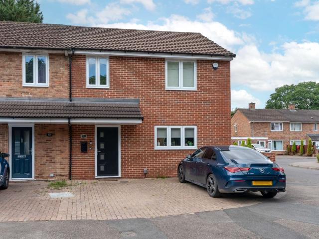 3 bedroom Terraced for rent in Foxwell Drive, Headington, Oxford