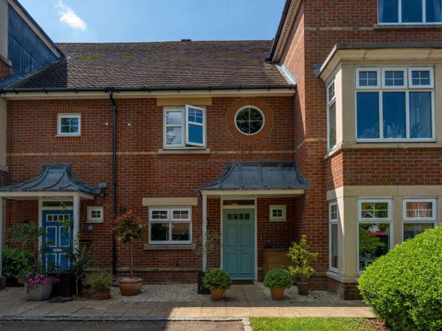 3 bedroom Terraced for rent in Stone Meadow, Oxford, Oxfordshire, OX2