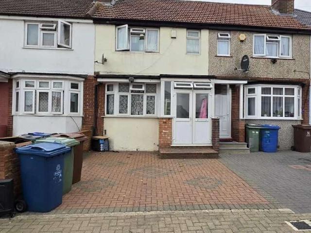 3 Bedroom Terraced House