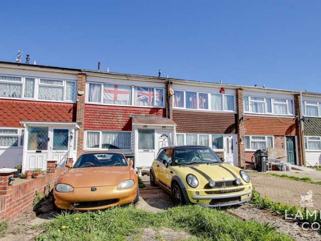 3 Bedroom Terraced House