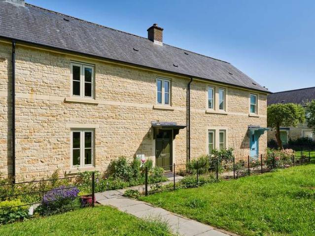 3 Bedroom Terraced House