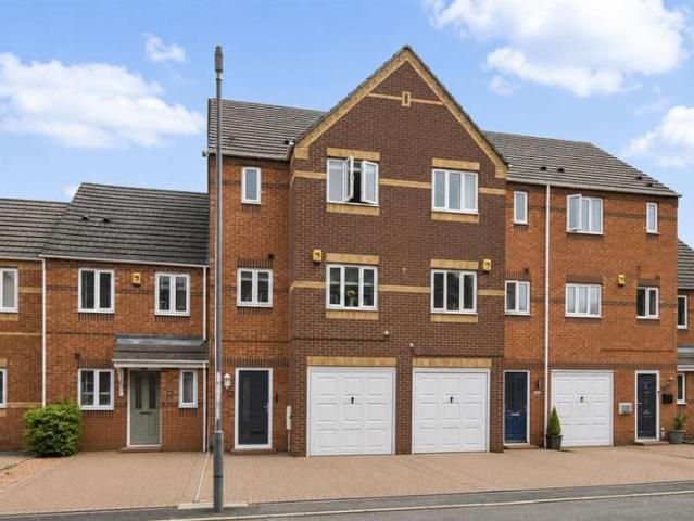 3 Bedroom Terraced House