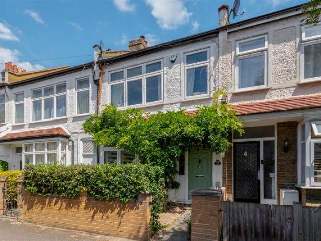 3 Bedroom Terraced House