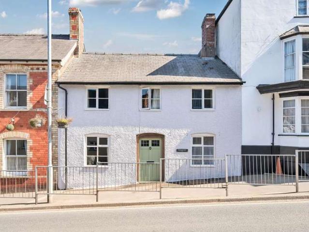 3 Bedroom Terraced House