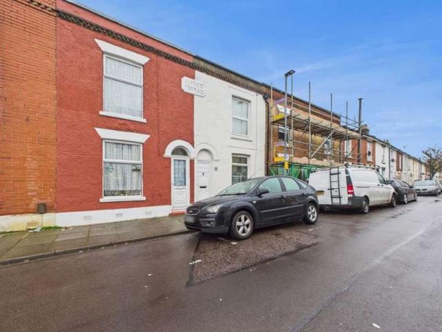 3 Bedroom Terraced House