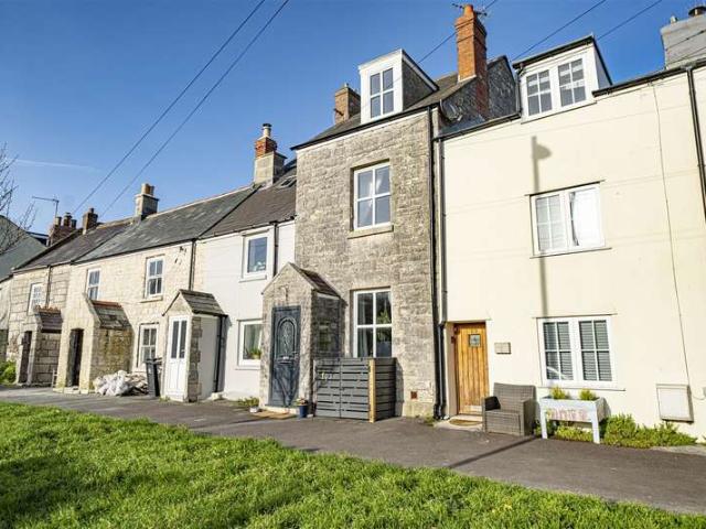 3 Bedroom Terraced House