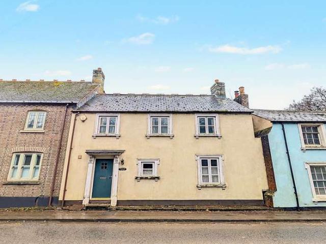 3 Bedroom Terraced House