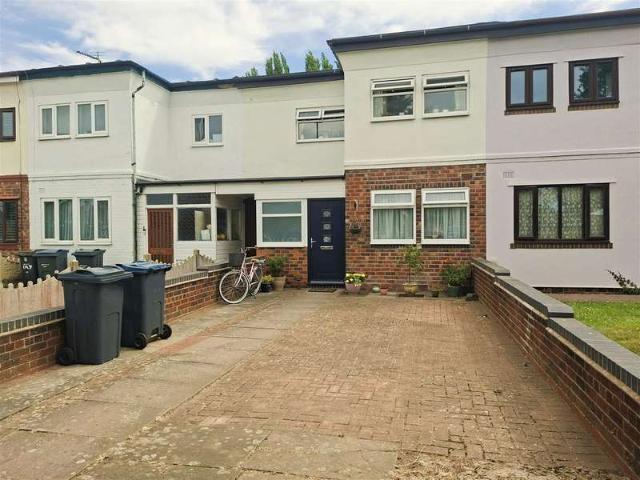 3 Bedroom Terraced House