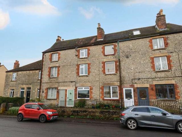 3 Bedroom Terraced House