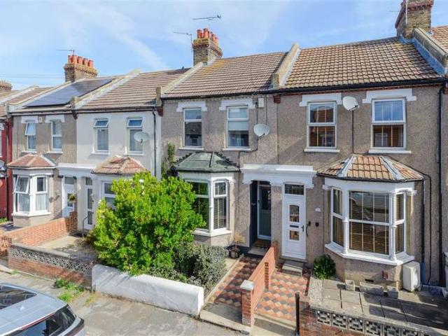 3 Bedroom Terraced House