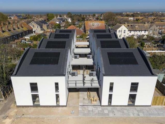 3 Bedroom Terraced House