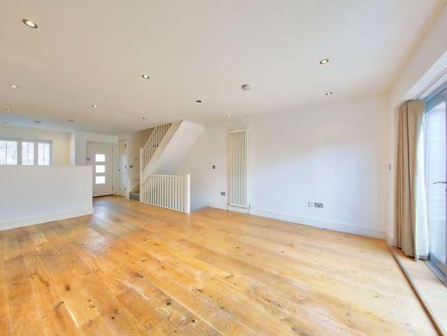 3 Bedroom Terraced House