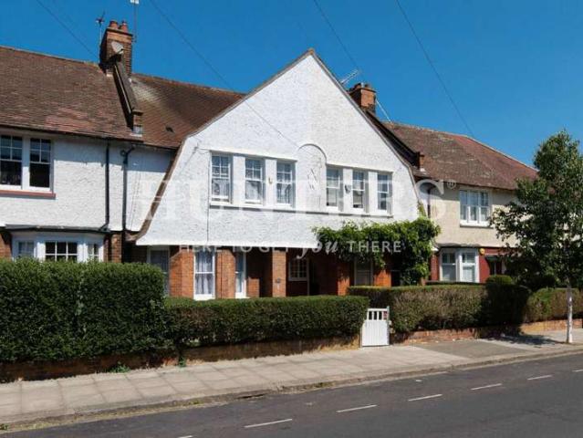 3 Bedroom Terraced House