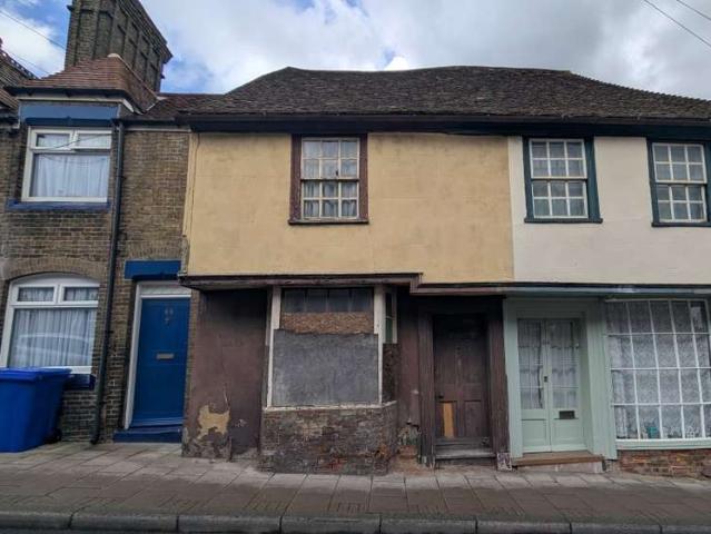 3 Bedroom Terraced House