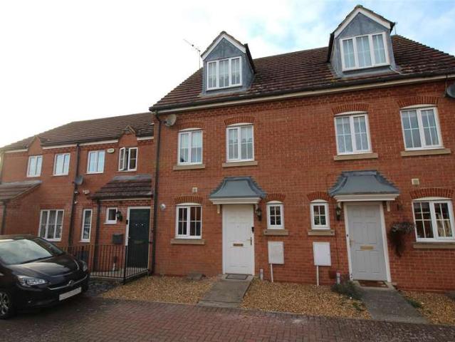 3 Bedroom Terraced House