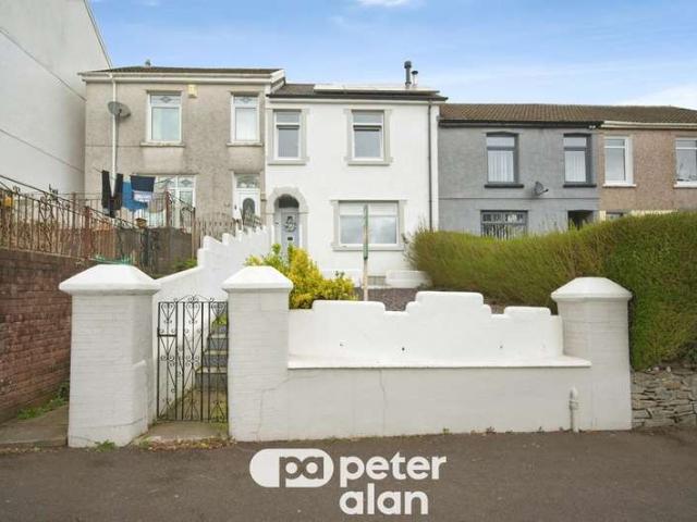 3 Bedroom Terraced House