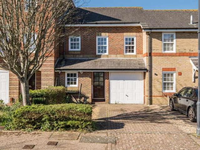 3 Bedroom Terraced House