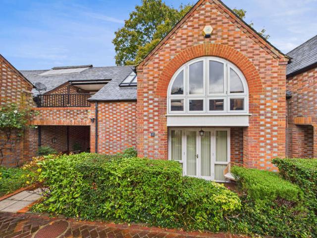 3 Bedroom Terraced House