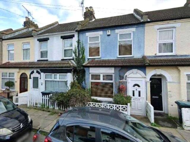 3 Bedroom Terraced House