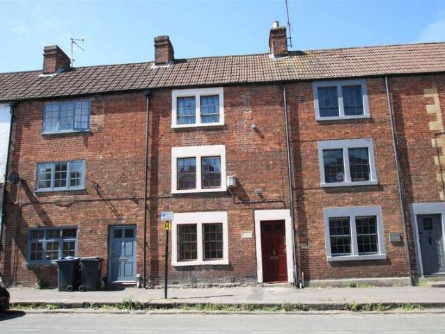 3 Bedroom Terraced House