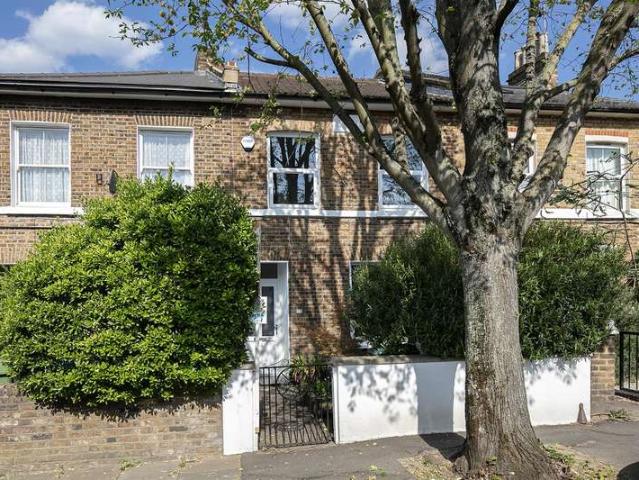 3 Bedroom Terraced House