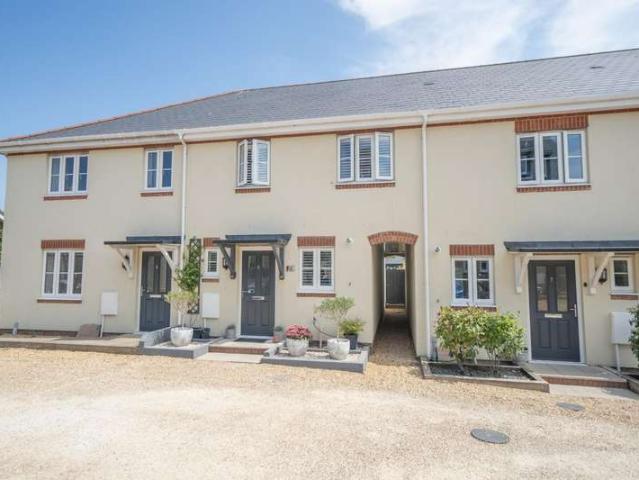 3 Bedroom Terraced House