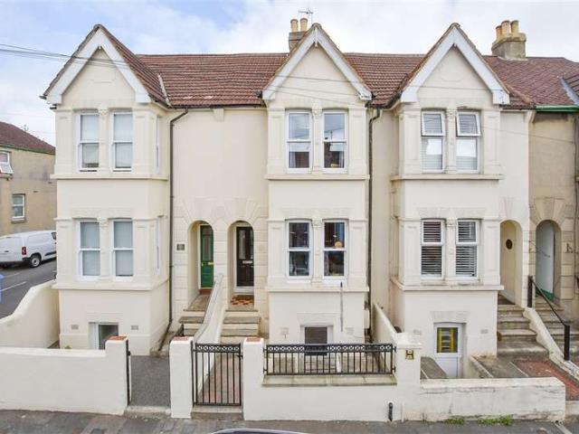 3 Bedroom Terraced House