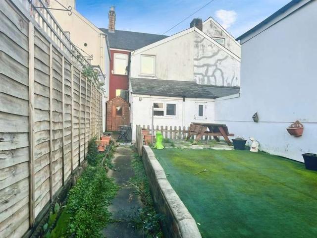 3 Bedroom Terraced House