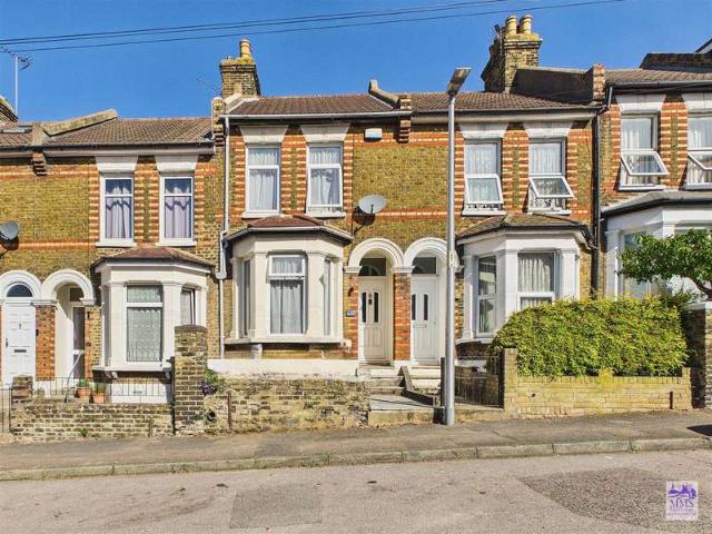 3 Bedroom Terraced House